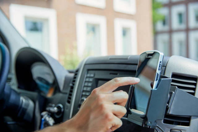 Automated map making platform costs 500 jobs at TomTom - DutchNews.nl