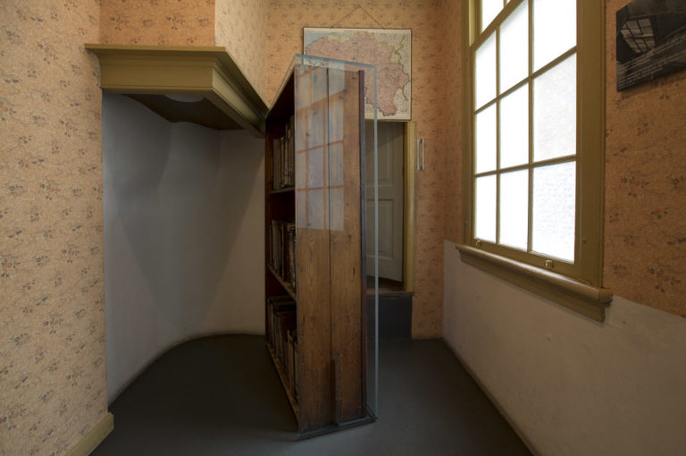 Replica Anne Frank secret annex built for New York exhibition ...