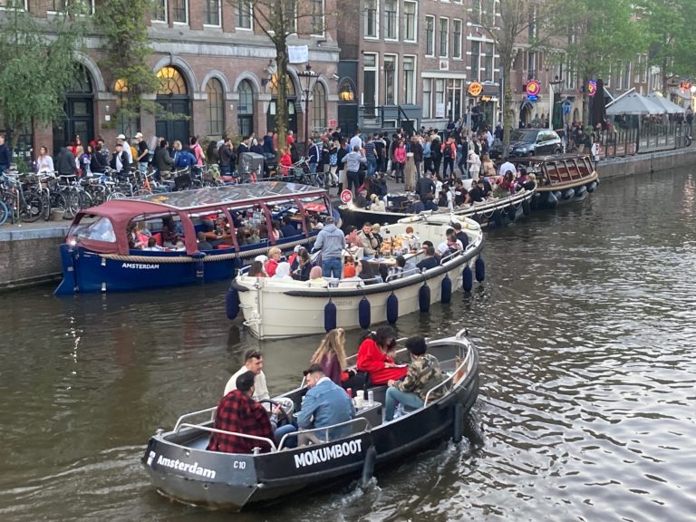 Amsterdam says 20 million tourist cap is not legally binding - DutchNews.nl