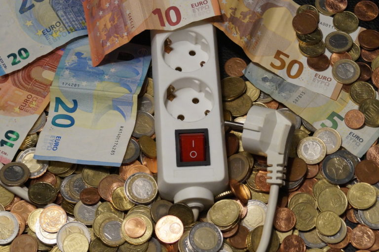 ACM wants stricter rules to help people switch energy supplier ...
