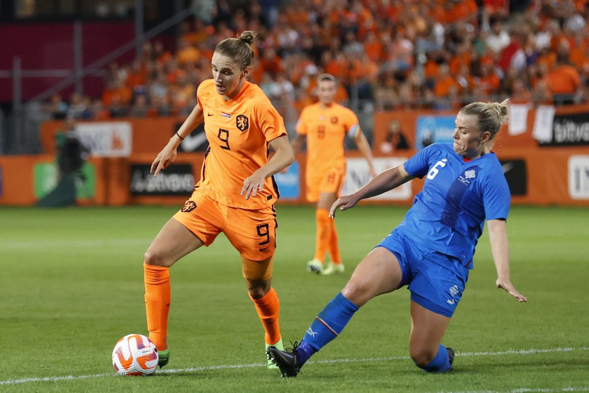 Leeuwinnen prevail to clinch qualification for World Cup with late goal ...