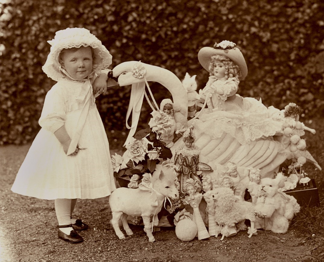 Exhibition celebrates life of queen Juliana: ‘mother of us all ...