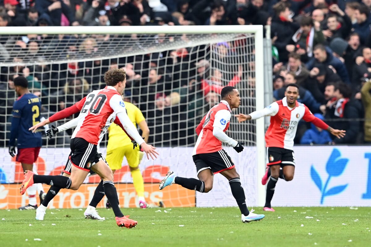 Draw in 'Klassieker' piles pressure on Schreuder as Ajax sink to fifth - DutchNews.nl