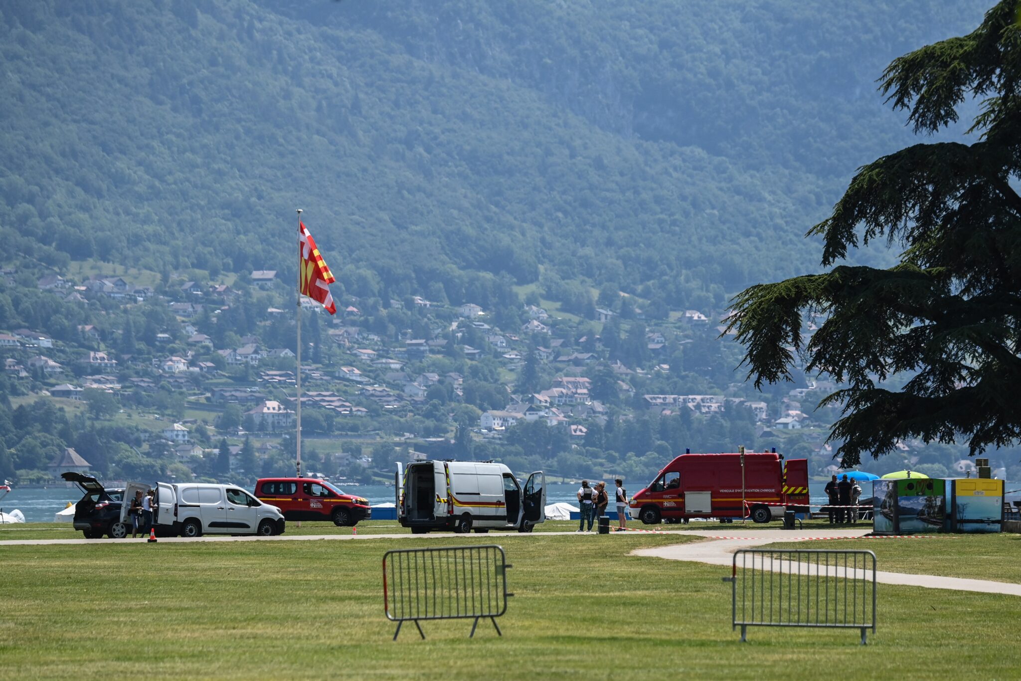Dutch child among victims of Annecy stabbing - DutchNews.nl