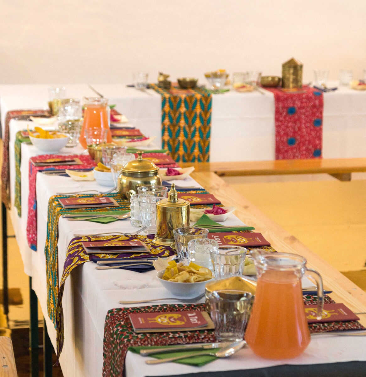 Breaking bread, breaking the chains: ritual meals open dialogue ...