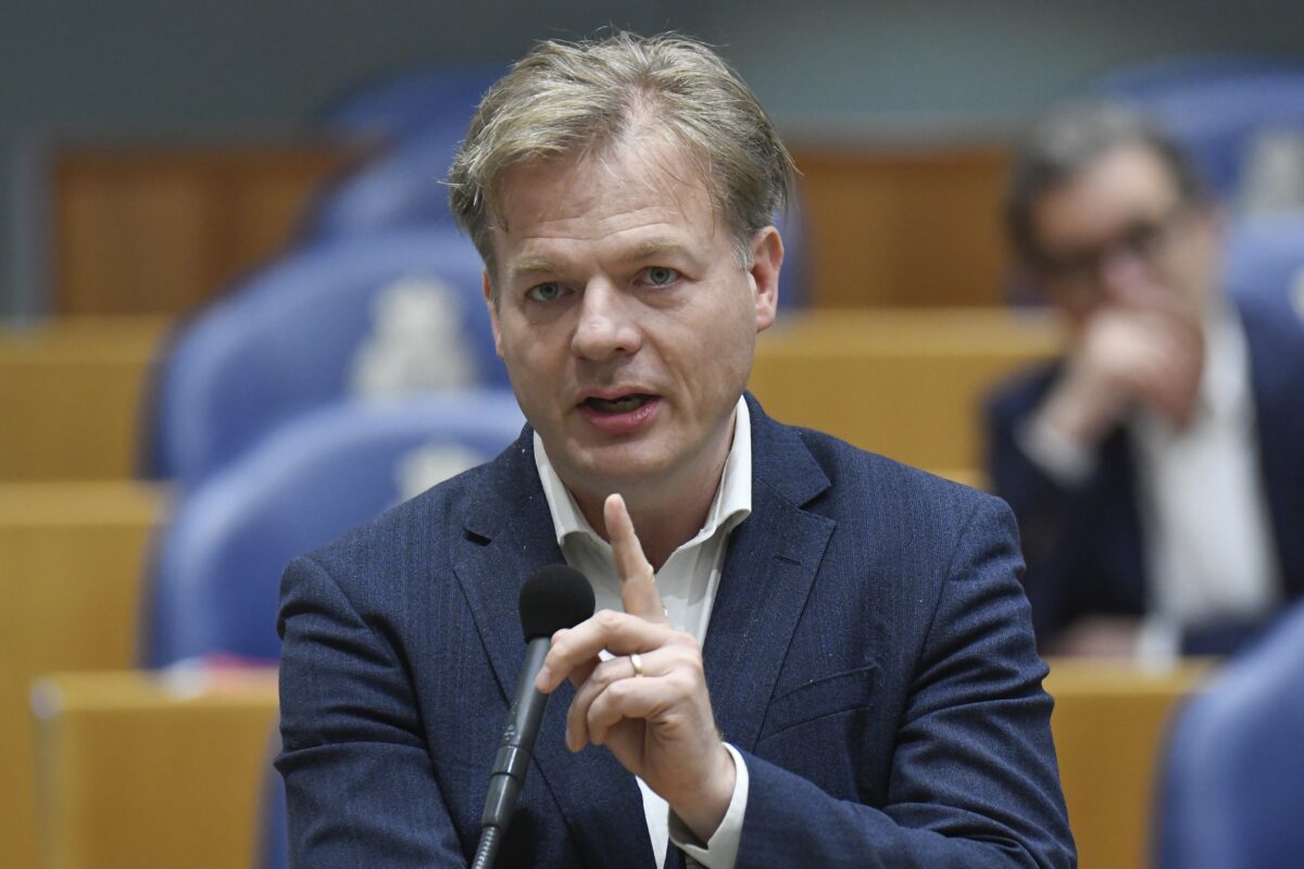 Pieter Omtzigt silent on political future, heads off on holiday ...