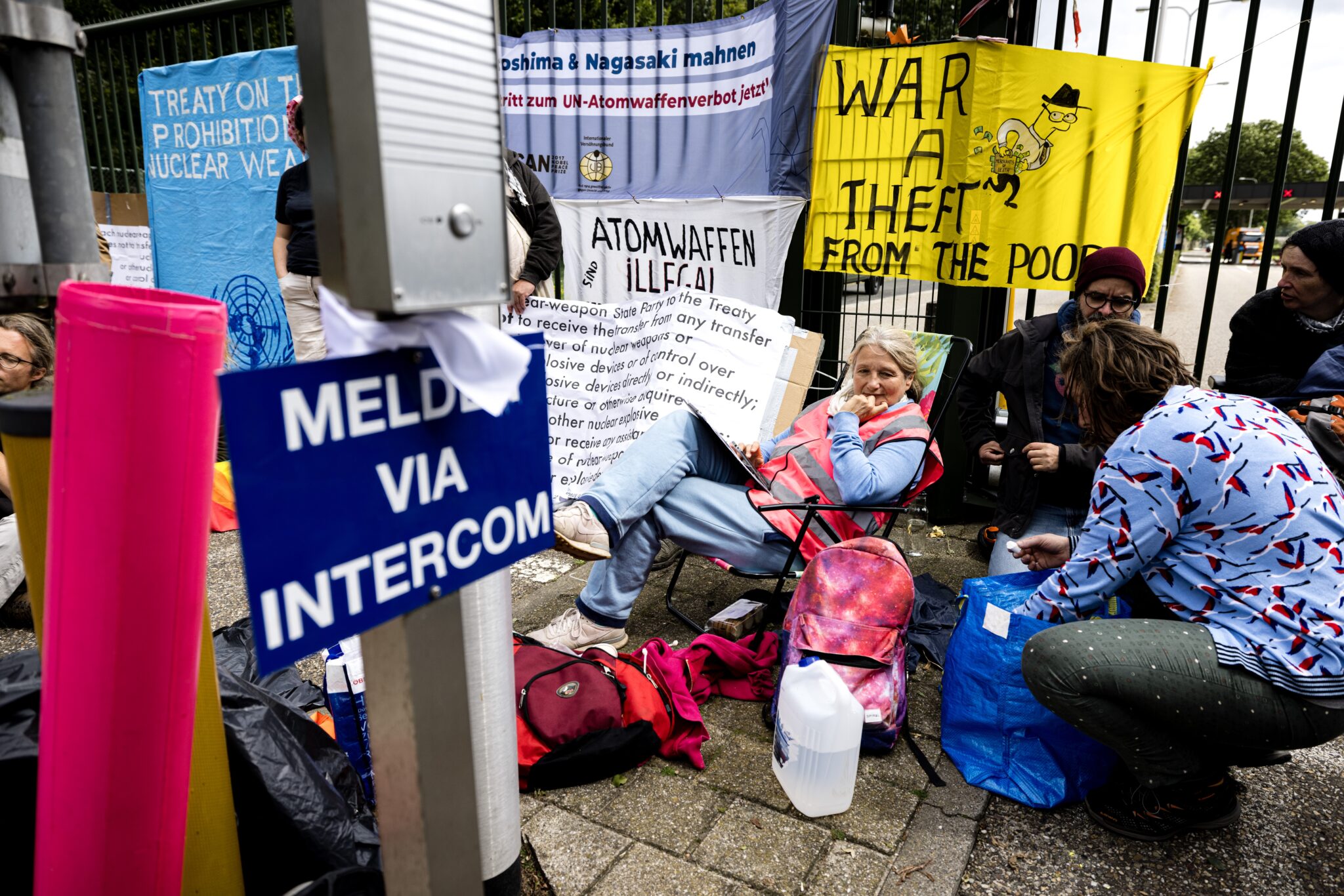 More arrests in anti-nuclear weapons protest at Volkel air base ...