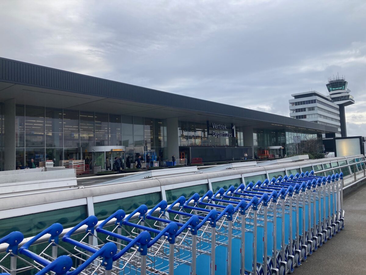 Highest Dutch court tears up Schiphol flight limit plan - DutchNews.nl