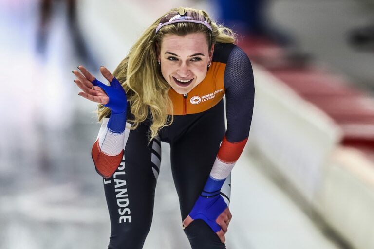 Dutch women sweep board in skating allround world title fight ...