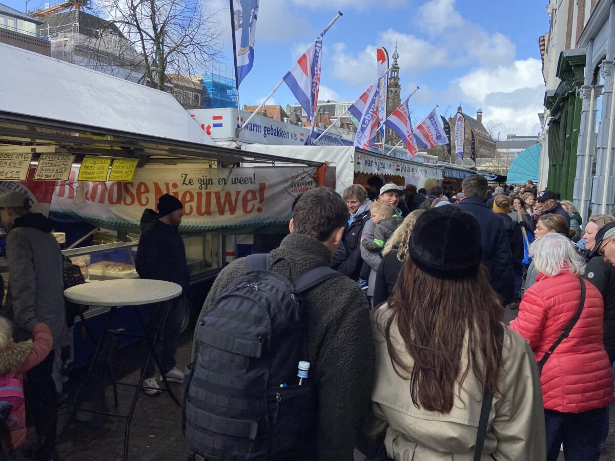 Leiden’s historic Saturday market faces a logistic firestorm - DutchNews.nl