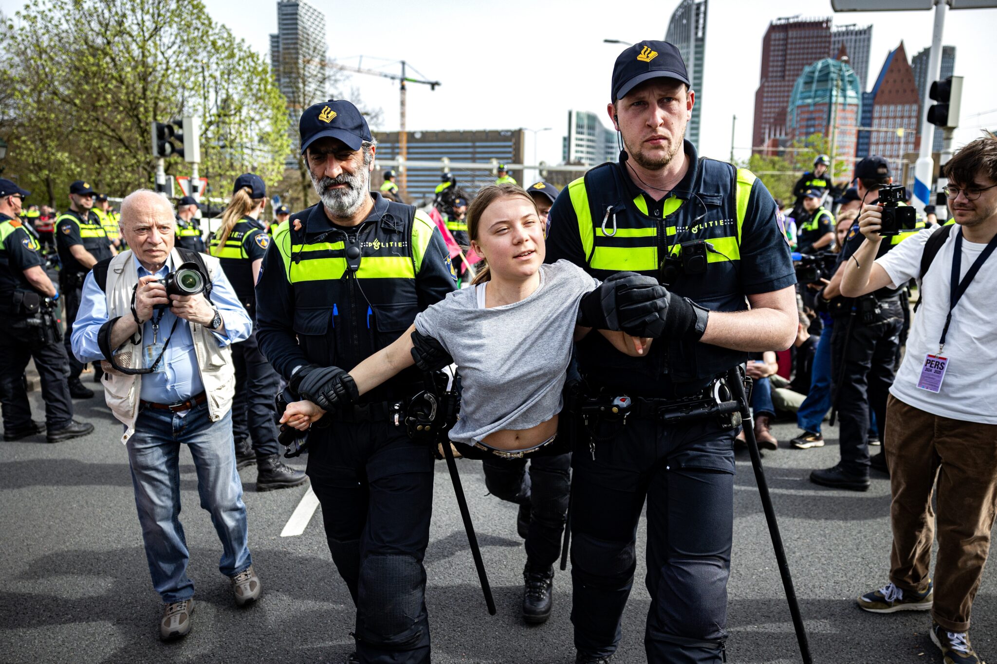 Climate activist Greta Thunberg arrested in The Hague - DutchNews.nl