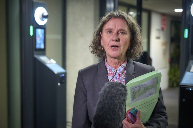 DutchNews.nl brings daily news from The Netherlands in English