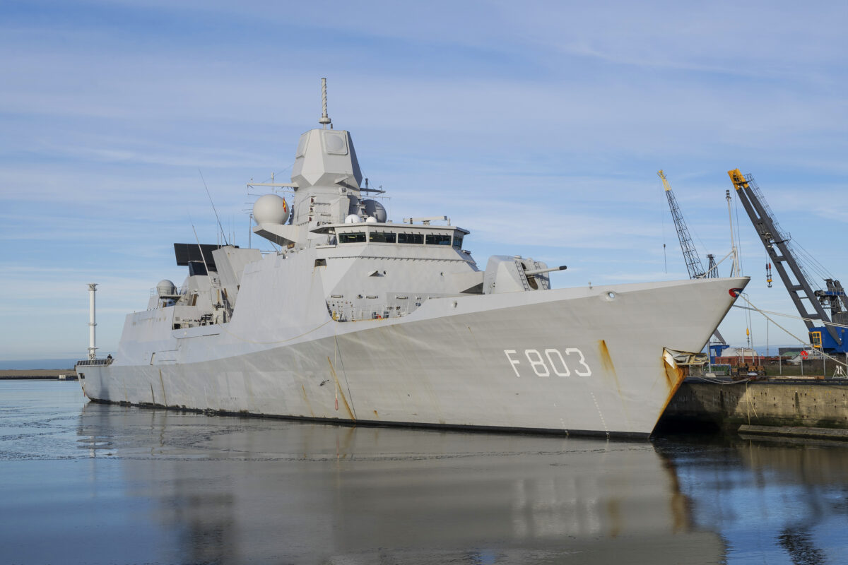 China bristles as Dutch frigate passes through Taiwan Strait - DutchNews.nl