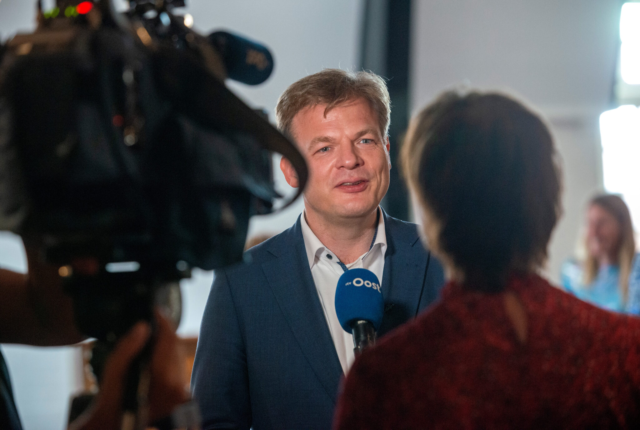 Pieter Omtzigt returns to parliament "ready to get stuck in" - DutchNews.nl