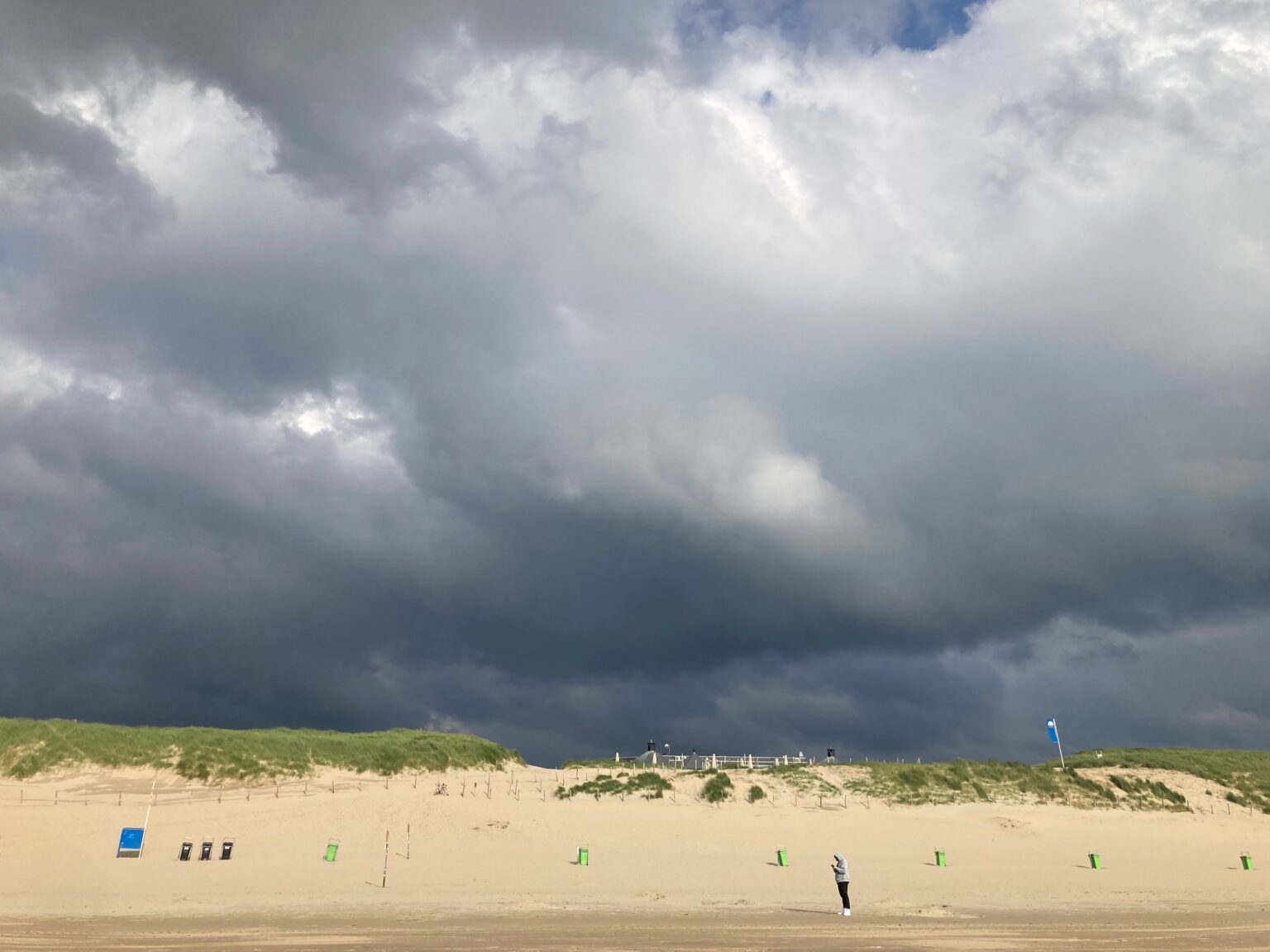 Storm Conall to hit the northern Netherlands with 130 kph winds ...