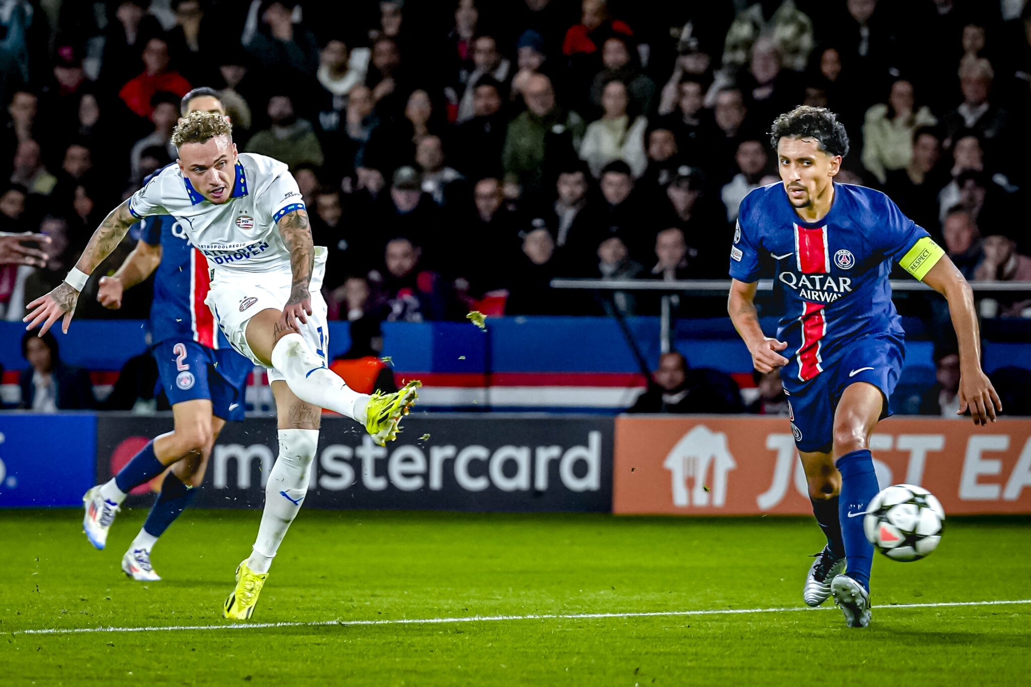 PSG 1-1 PSV: Lang strikes first as PSV dig deep for draw - DutchNews.nl