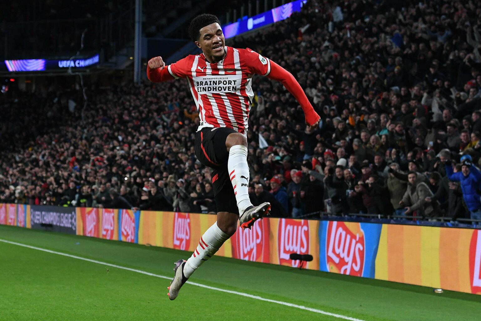 PSV 3-2 Shakhtar Donetsk: Tillman turns tables in late comeback ...