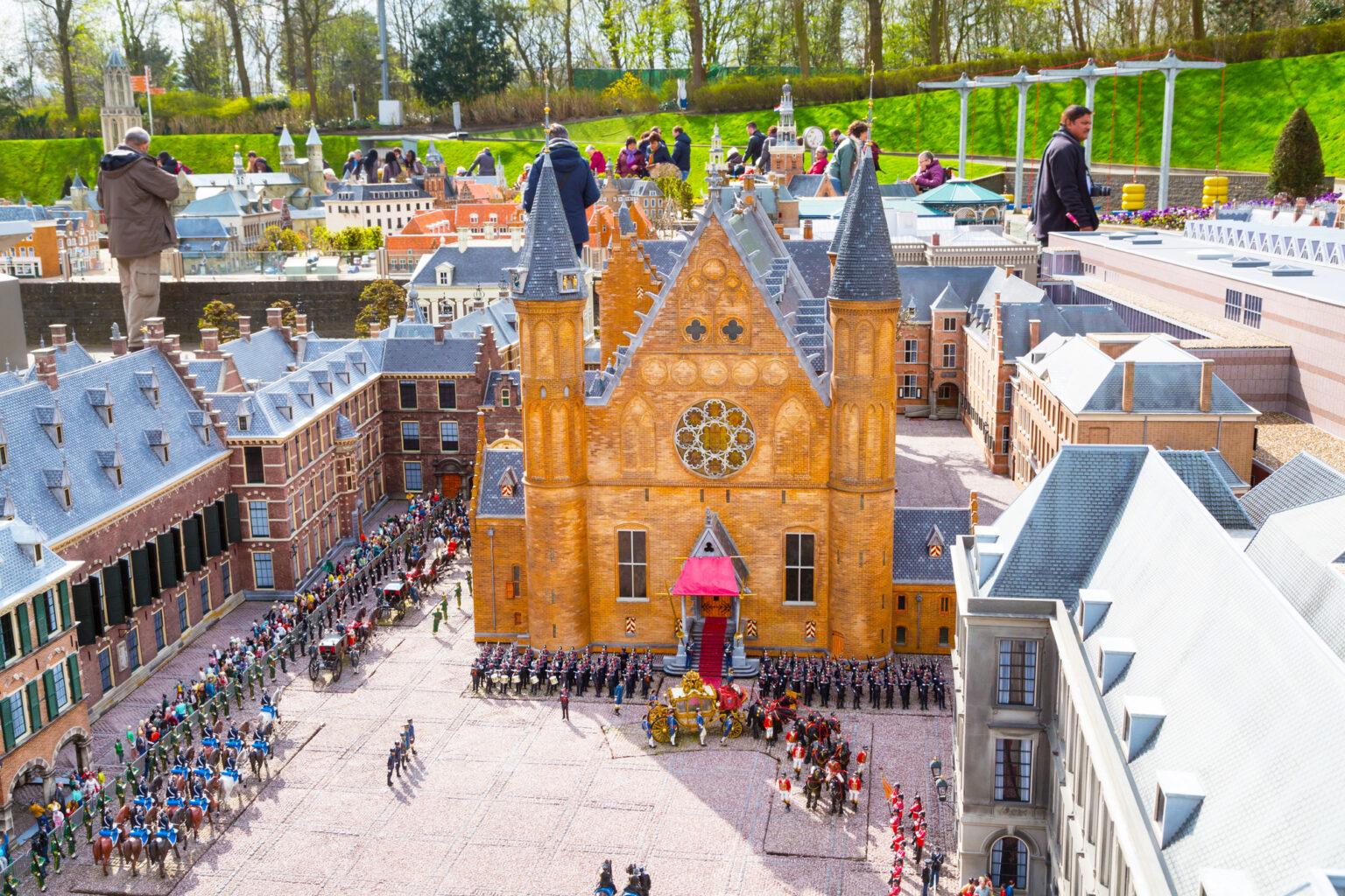 Inburgering with DN: a guide to the big Dutch political parties ...