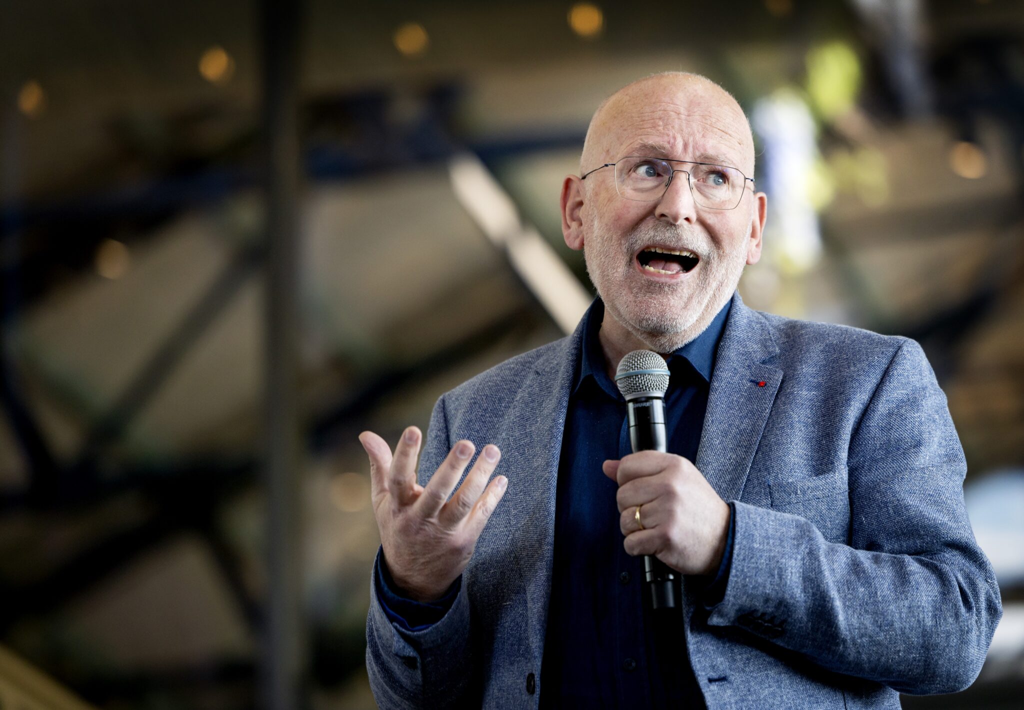 "Dare to be middle class": Timmermans launches "new left" vision ...