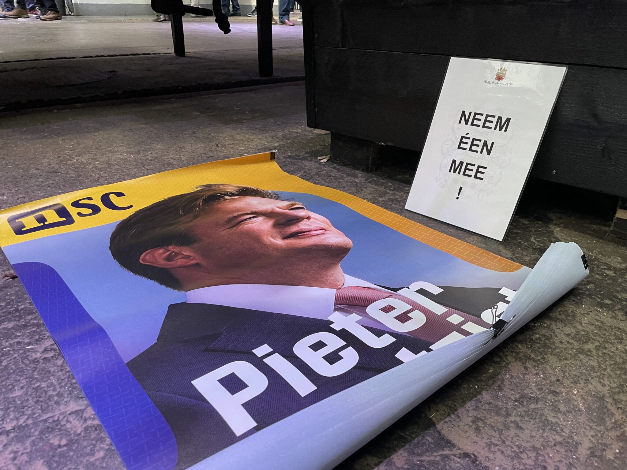 Inburgering with Dutch News: the 15 biggest political parties ...