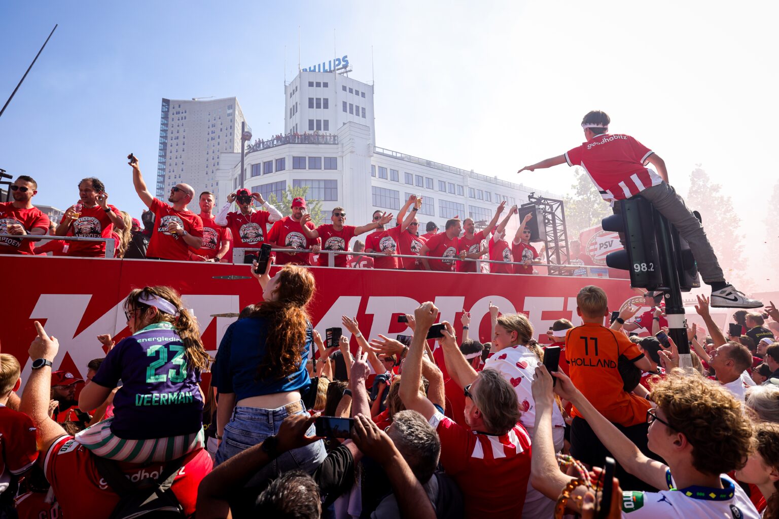 Eindhoven in a party mood as PSV celebrate league win - DutchNews.nl
