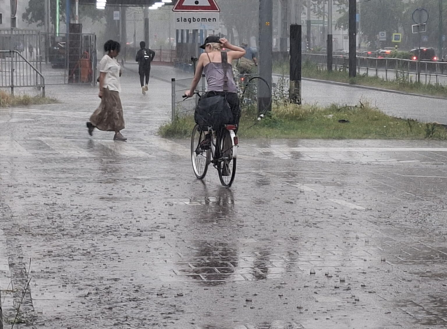 Code yellow on the coast for wind warnings - DutchNews.nl