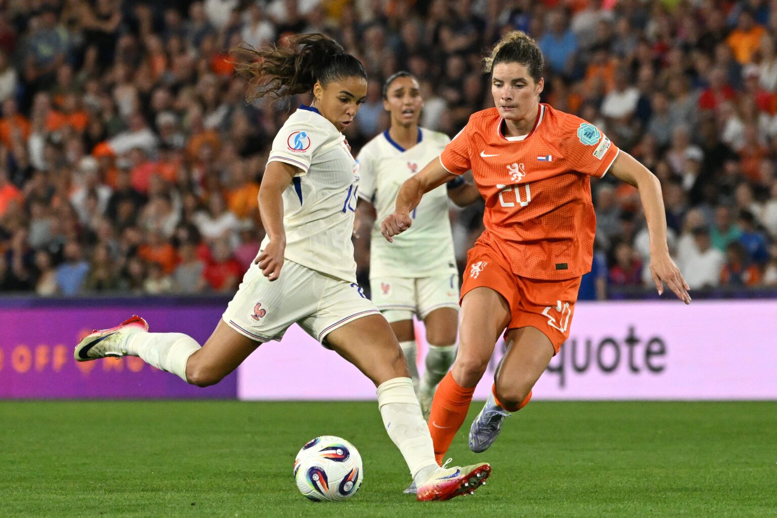 Goldband cancel Zwarte Cross appearance over KKR Israel links ...