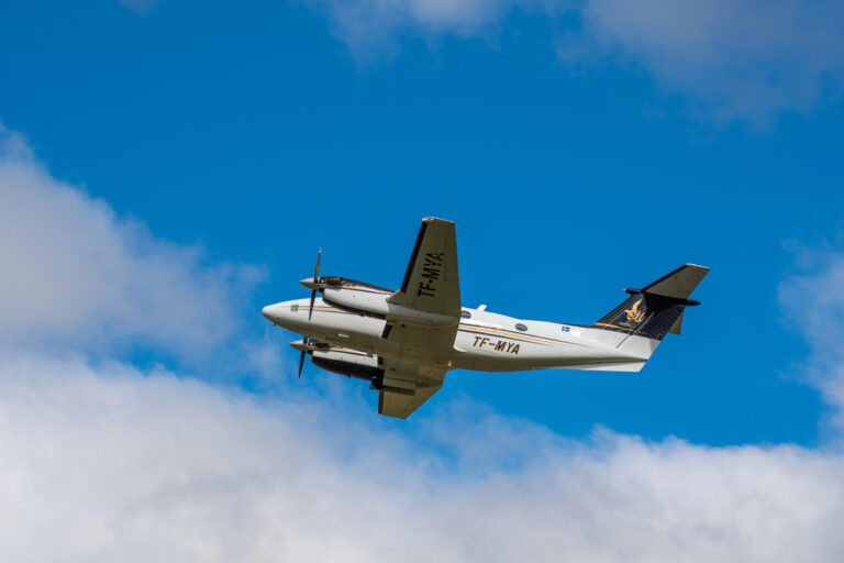 Dutch private jet crashes in England, casualties still unclear ...