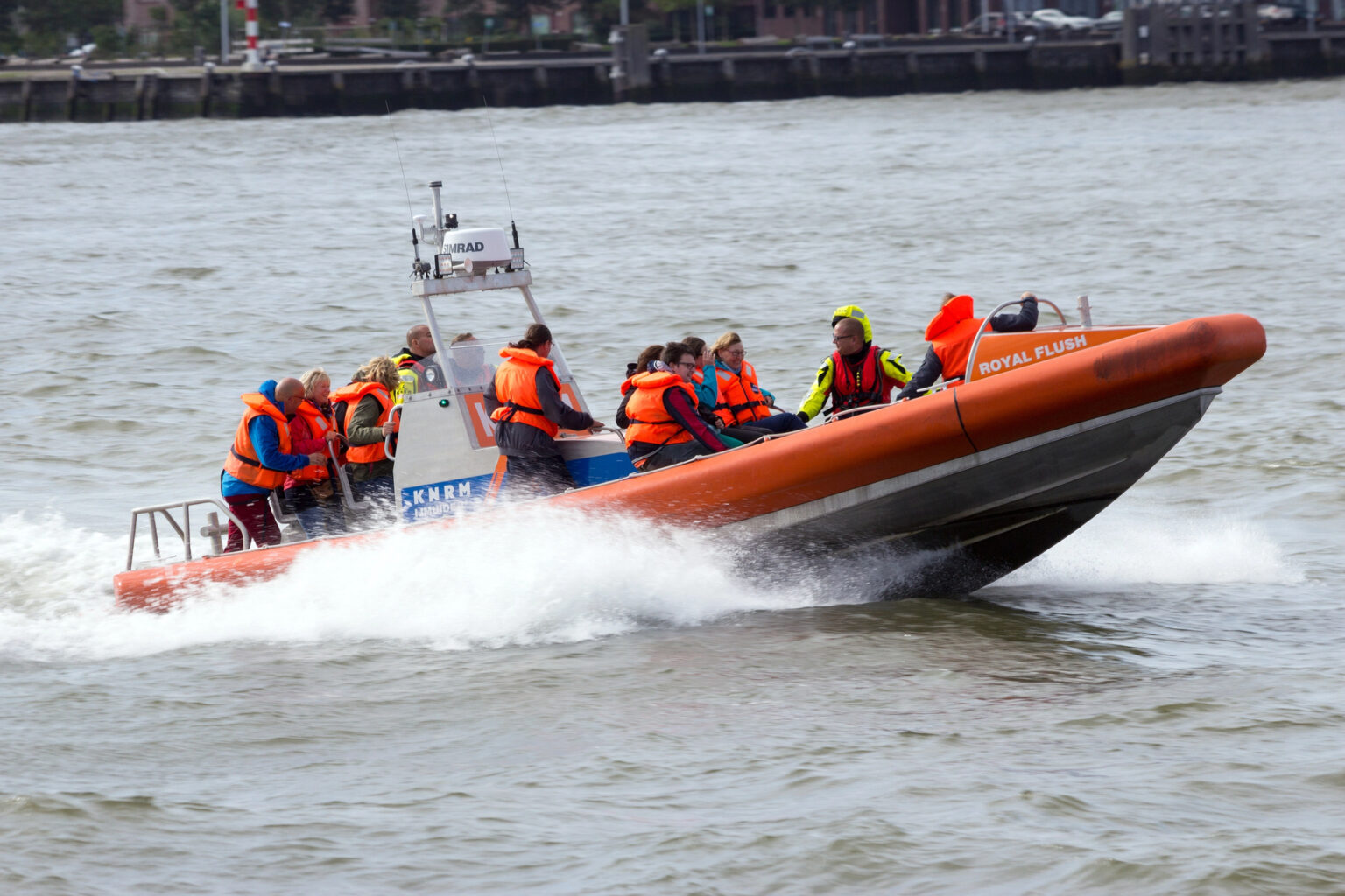 Five children suffer head injuries in collision on Waddenzee - DutchNews.nl