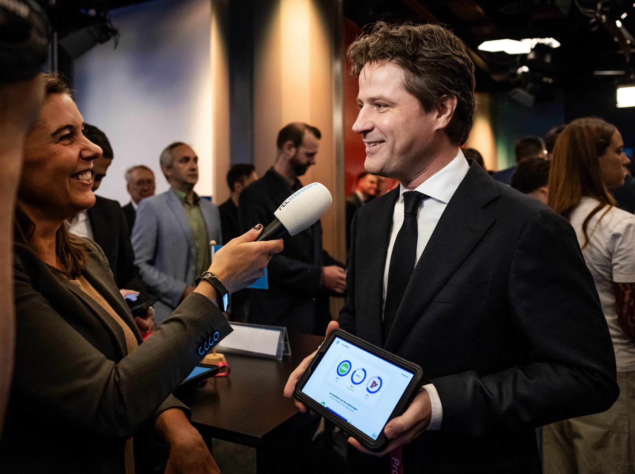 Stemwijzer launched to guide voters through electoral jungle - DutchNews.nl