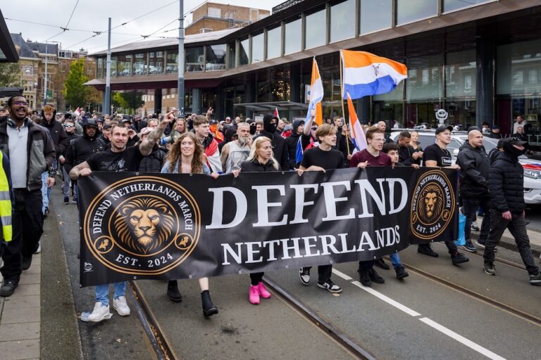 Antisemitic chanting and 29 arrests at Amsterdam far right demo ...