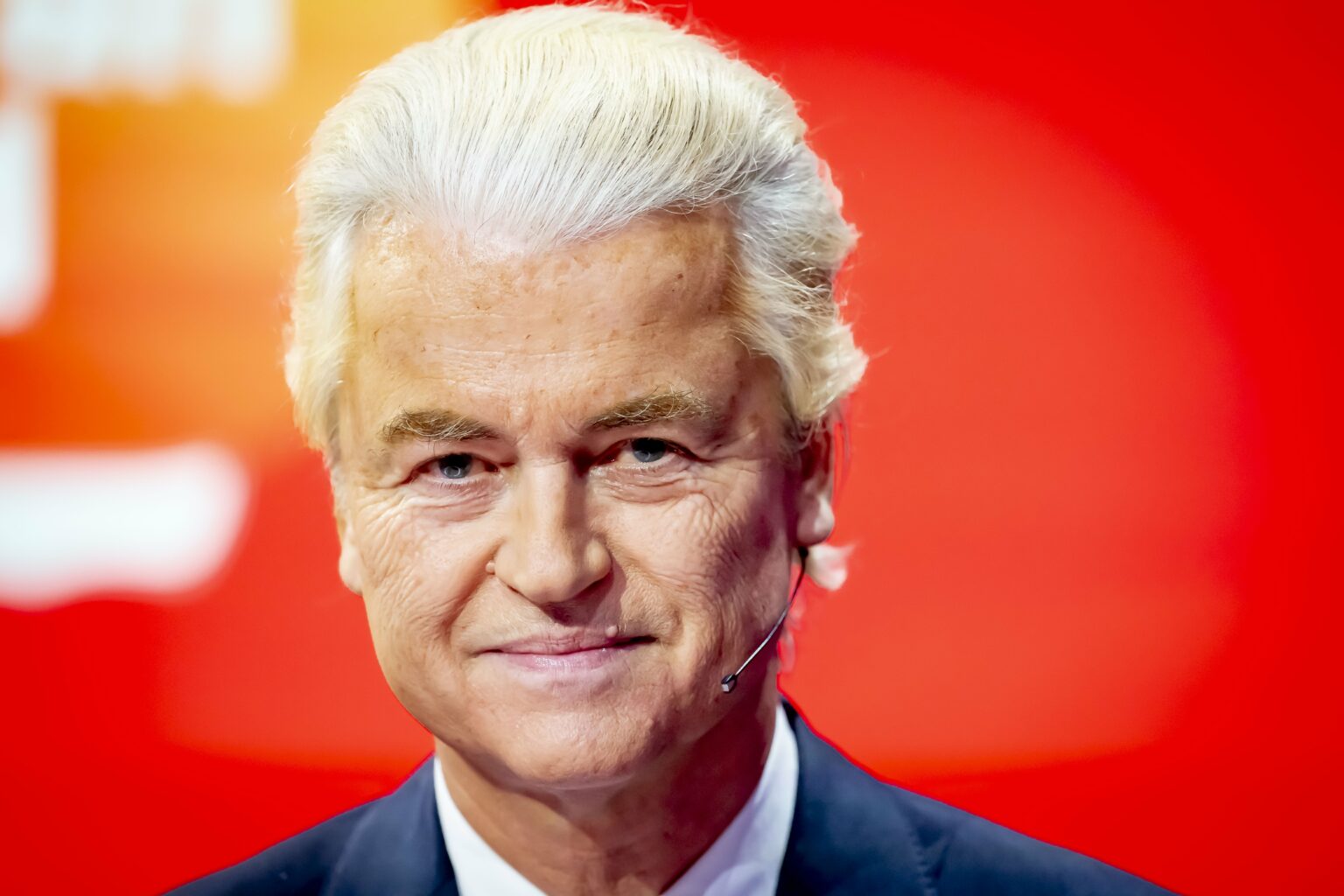 Dutch households advised to stash away €70 in cash per adult - DutchNews.nl