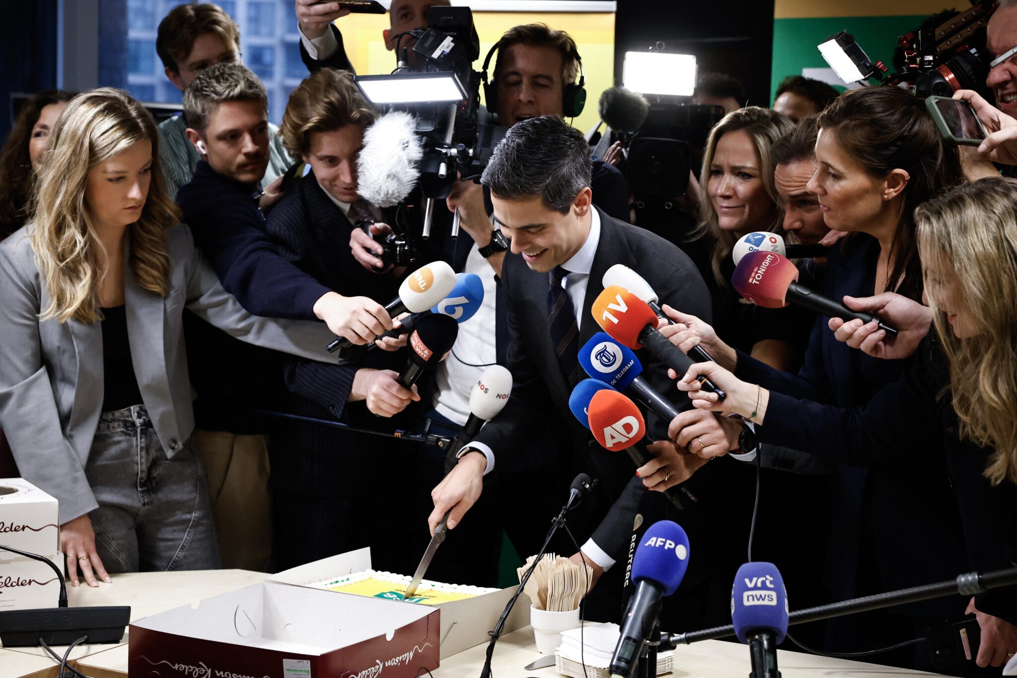 Electoral council picks October 29 for Dutch general election ...