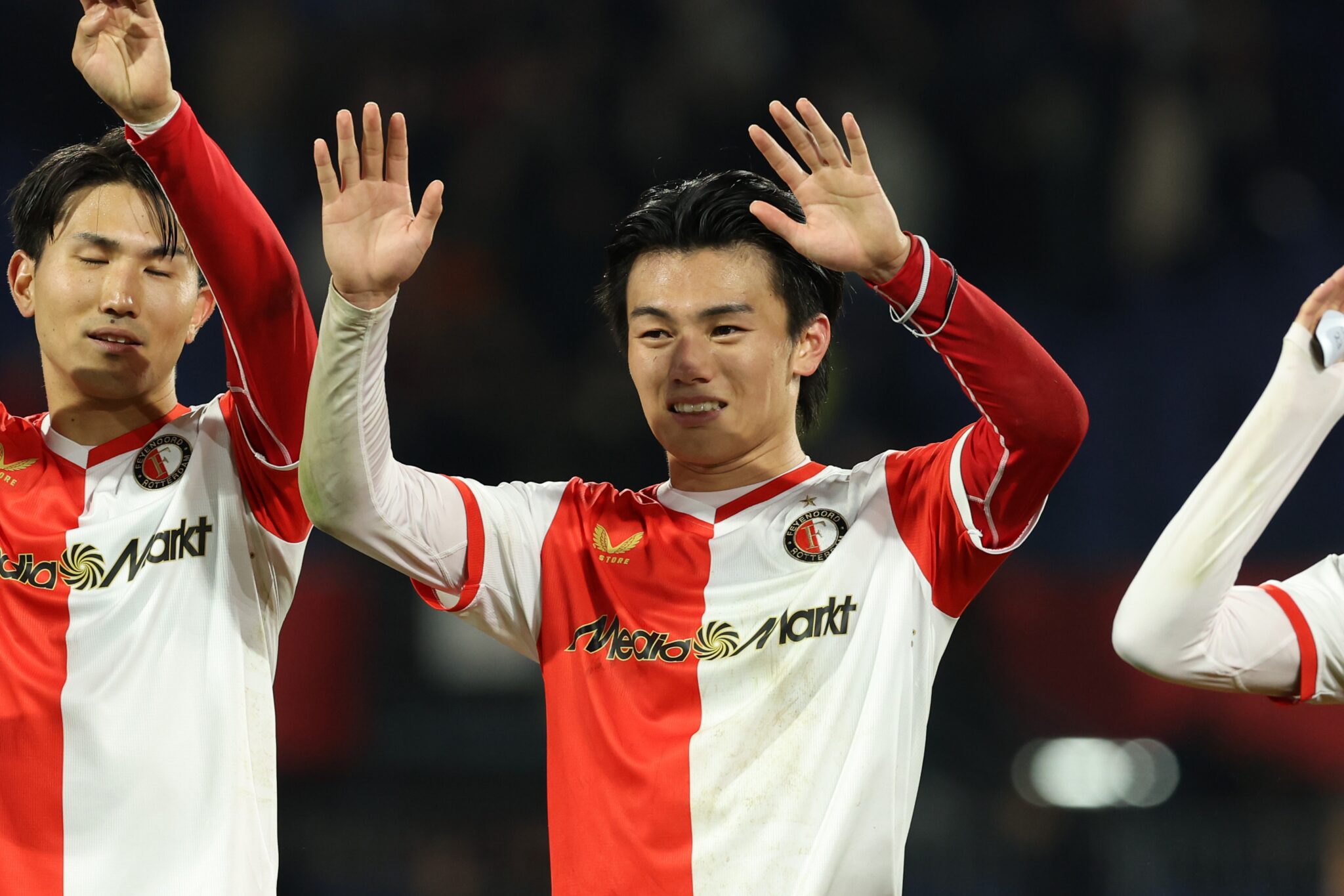 In-form Ueda and Saibari keep Feyenoord and PSV neck and neck ...