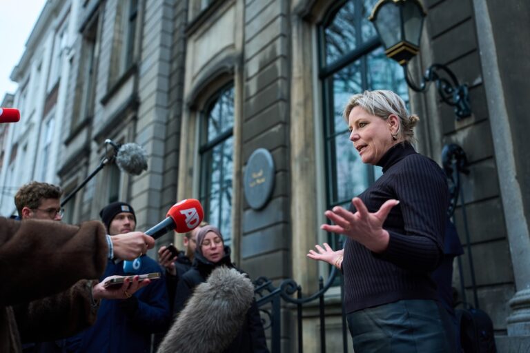 Sunny but bitterly cold Christmas, milder weekend with cloud - DutchNews.nl