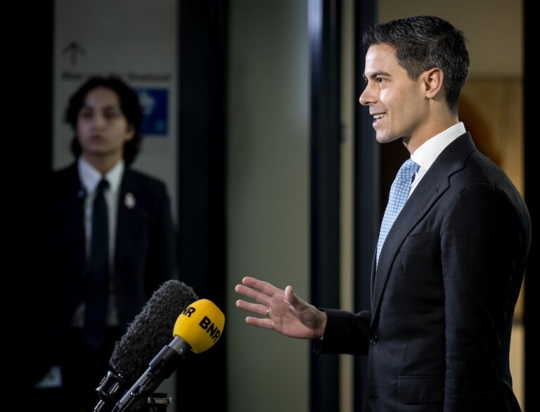 Trumps tariff plan is "unprecedented", says Dutch PM-in-waiting ...