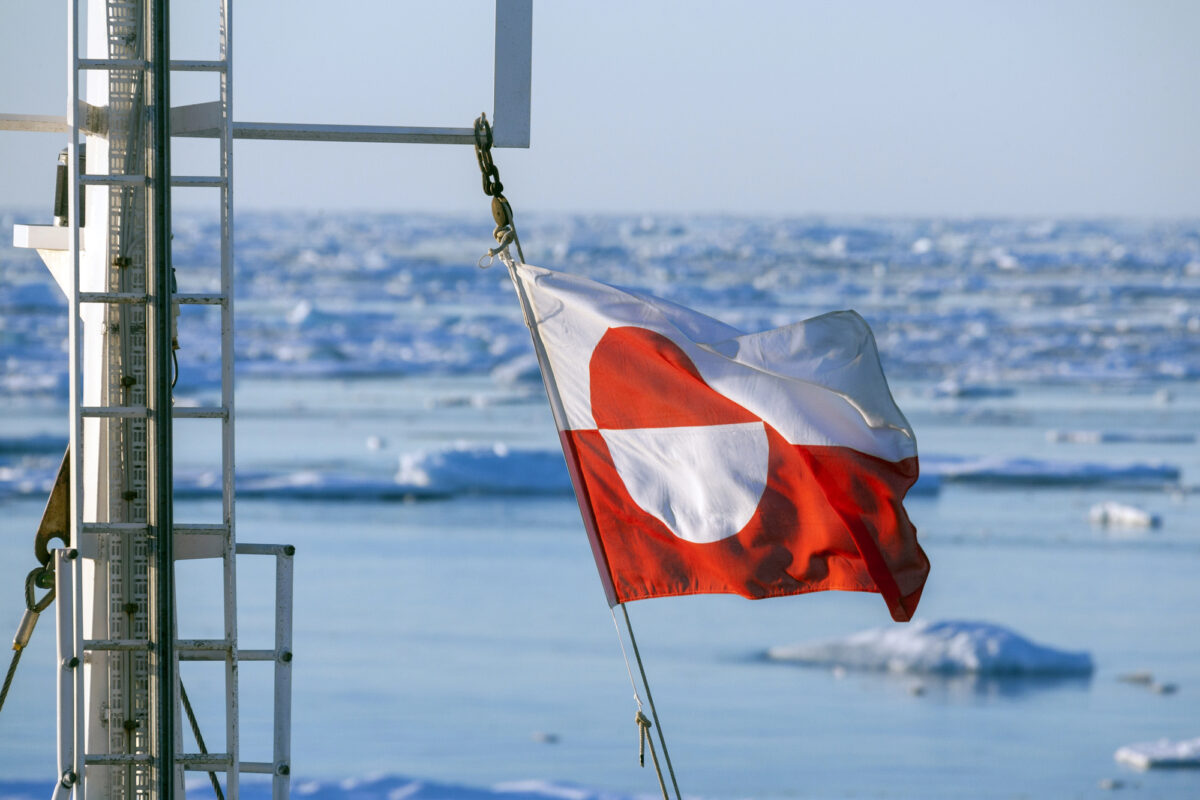 Dutch decide to send one naval officer to Greenland - DutchNews.nl