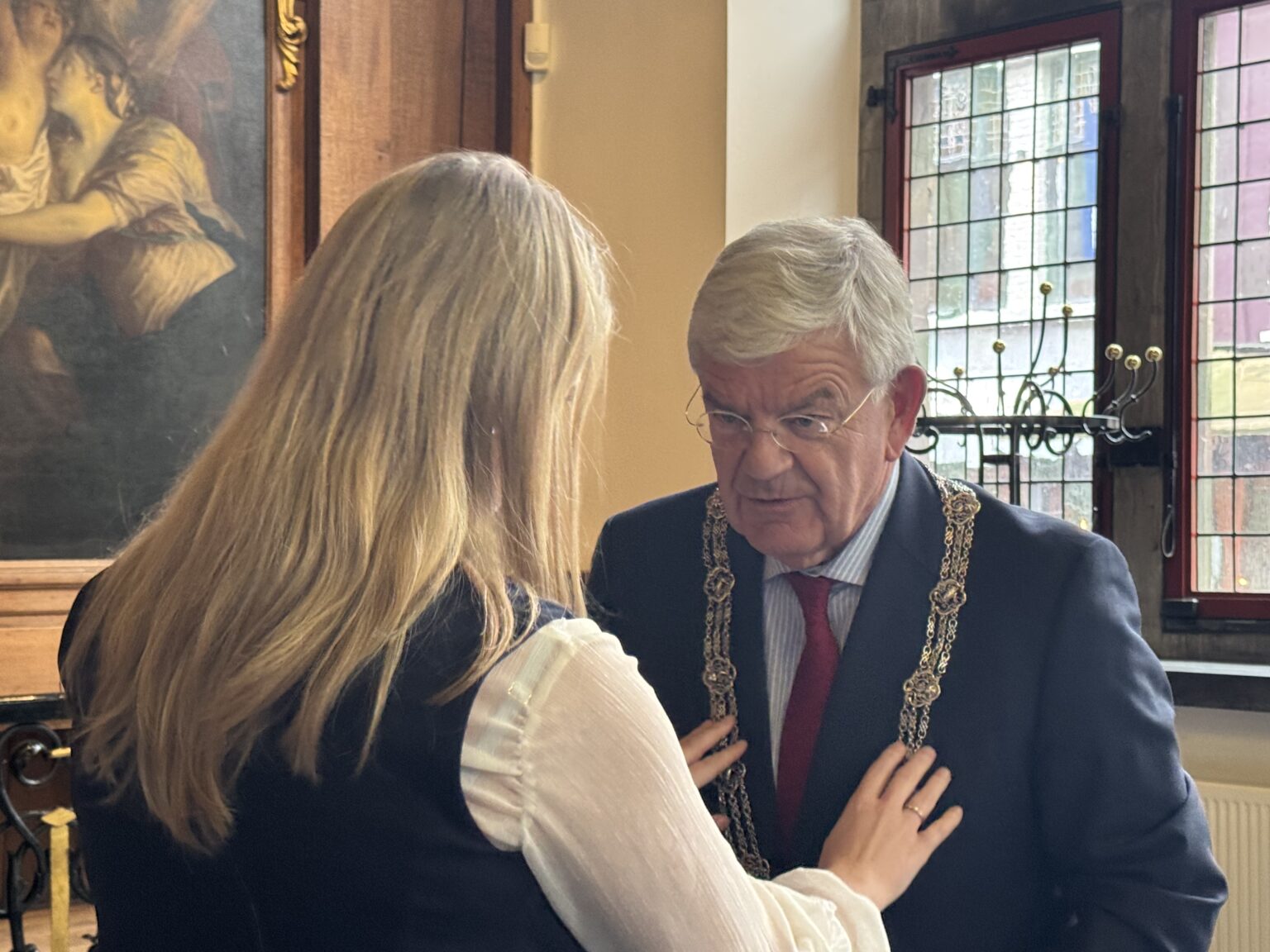 Mayor of The Hague assures residents it will stay international ...
