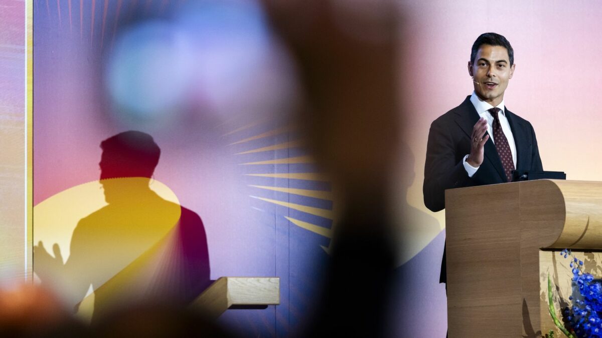 Jetten: Europe “naïve” to shelter under US security umbrella - DutchNews.nl