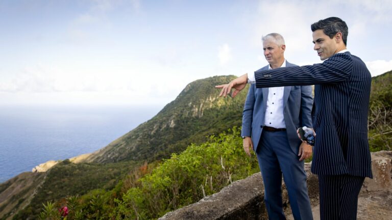 Jetten’s Caribbean tour under way amid climate and poverty rows ...