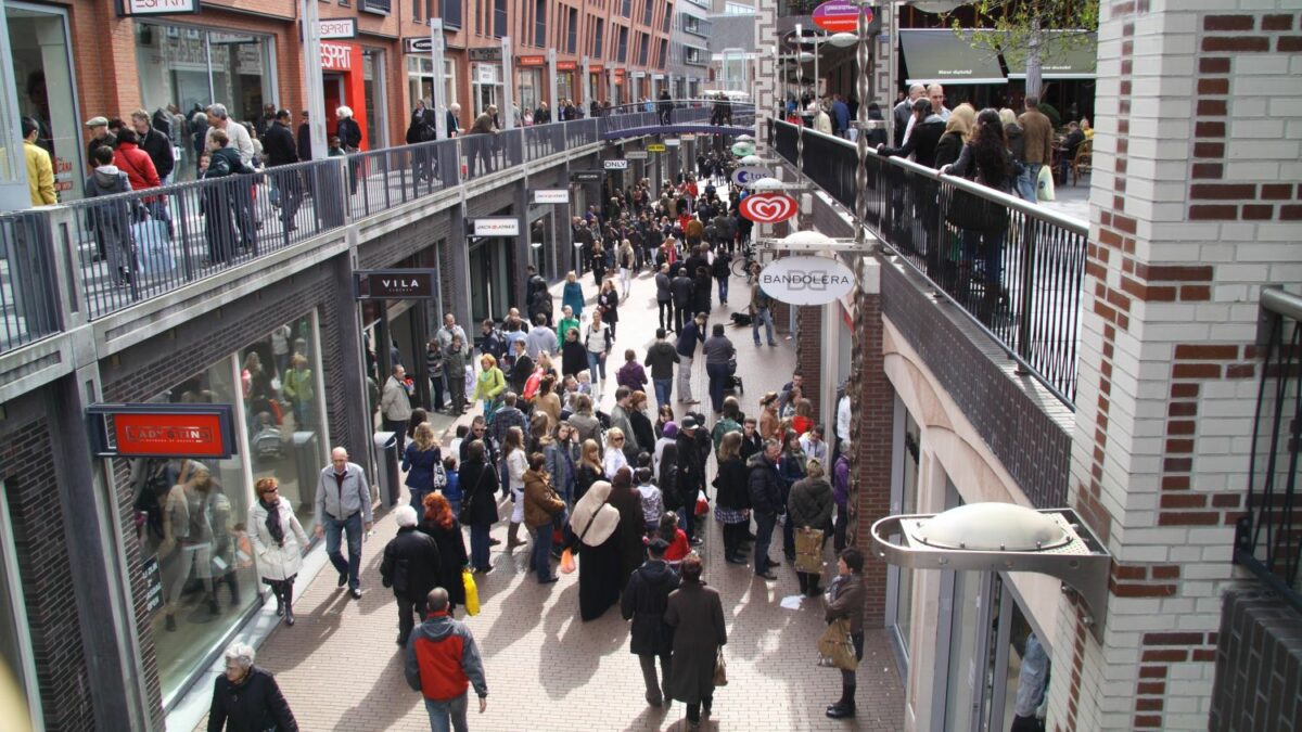 Younger workers’ projected pensions fall under new system - DutchNews.nl