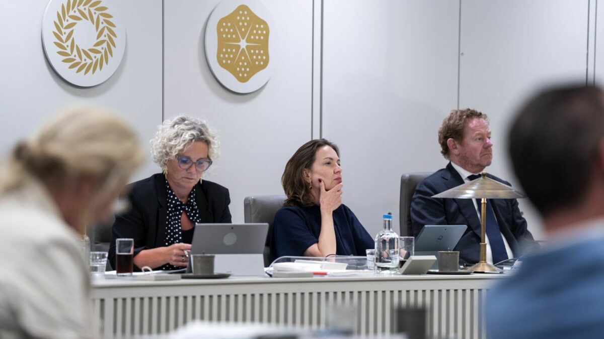 Senate set to pass ban on gay conversion therapy - DutchNews.nl